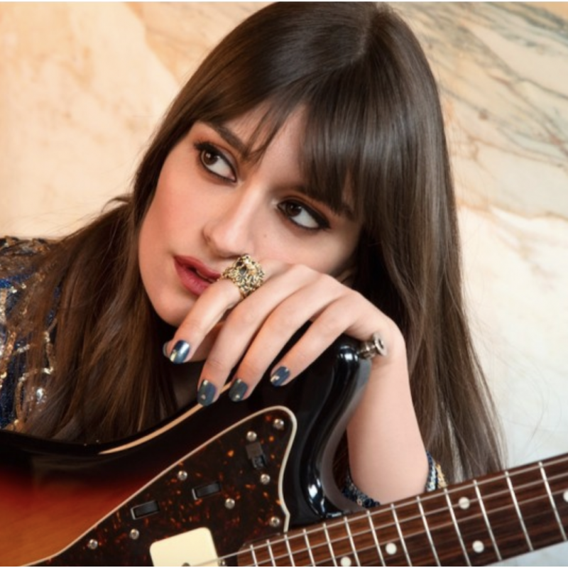 Vernis Coeur collaboration Kure Bazaar X Clara Luciani